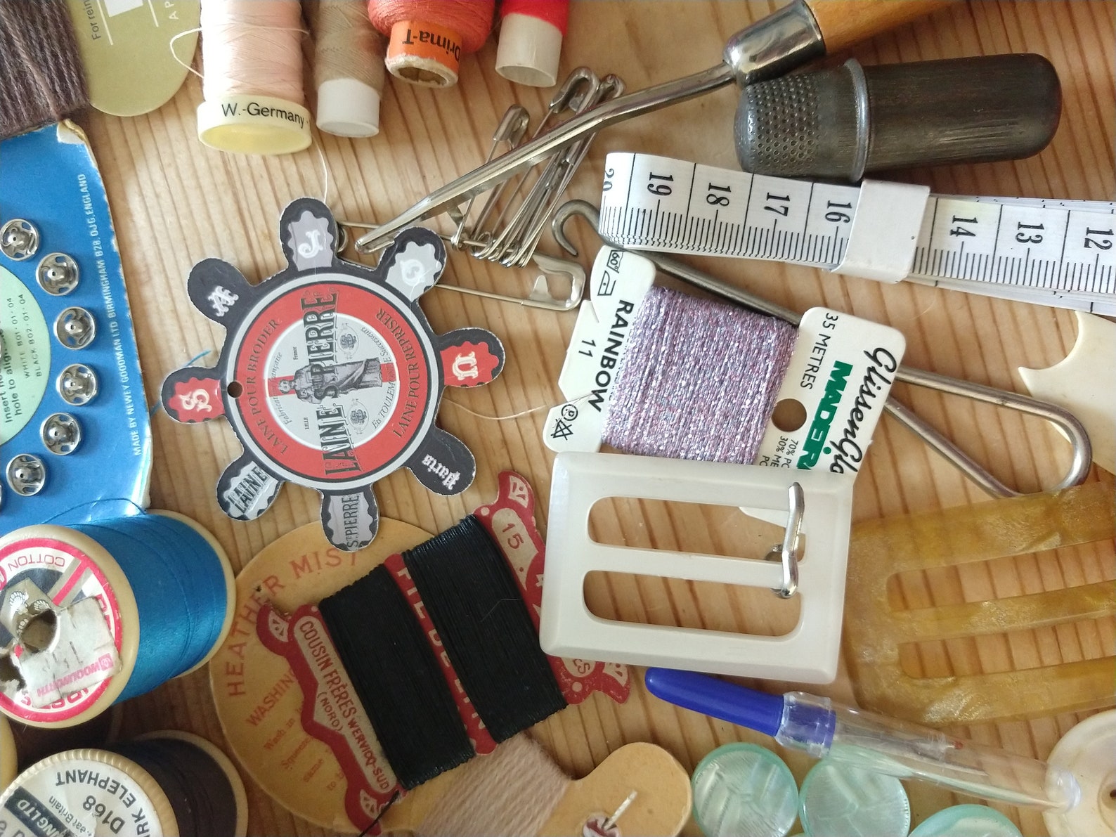 An Interesting Collection of Mainly Vintage Haberdashery in Harrods Tin ...