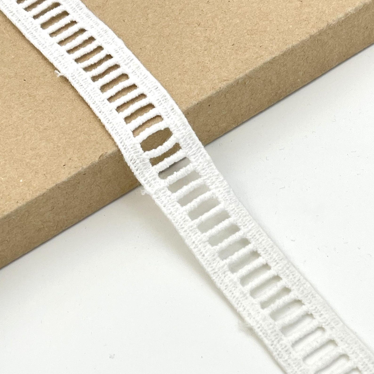 Off White Ladder Shaped Lace Trim, 5/8" Width, Sold by the Yard (LT14 ...