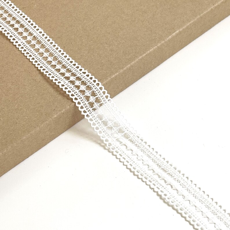 White Lace Trim, 1