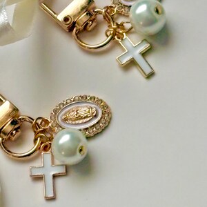 Linen Lace Favor Bag, Gold Keychain Virgin Mary & Cross, Jordan Almonds ...