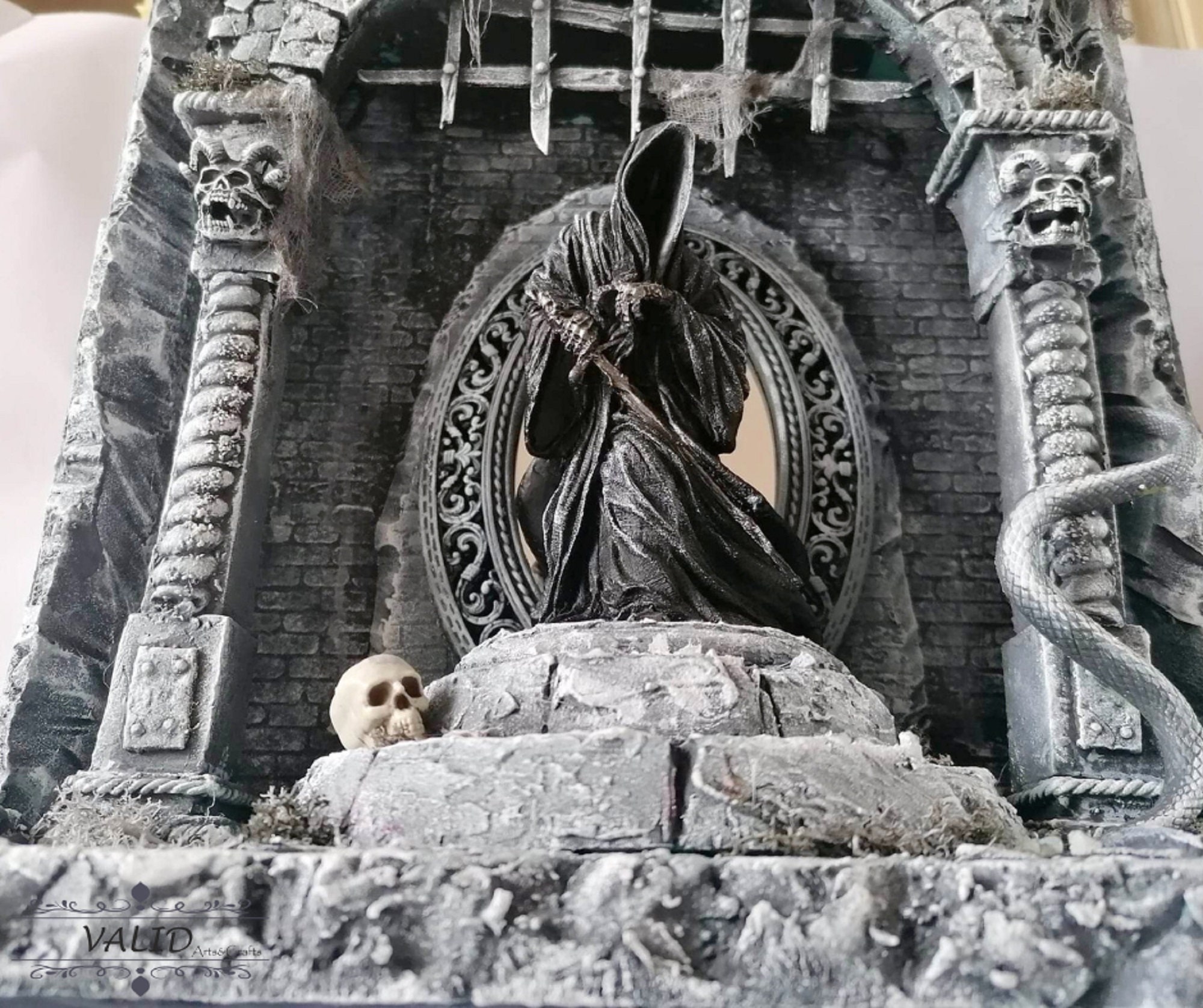 Nazgul Statue Gothic Diorama Stone Gate - Etsy