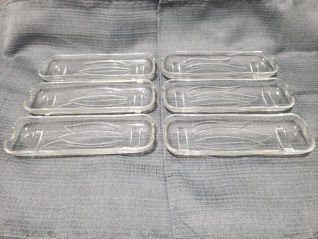 Vintage Glass Corn-on-the-cob Dishes - Corn Husk/leaves Design - Set of ...