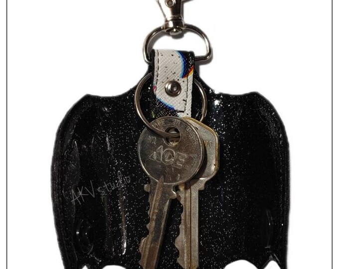 Bat Keychain, Halloween Key Fob, Bat Wing Accessory, Key Keeper, Spooky ...