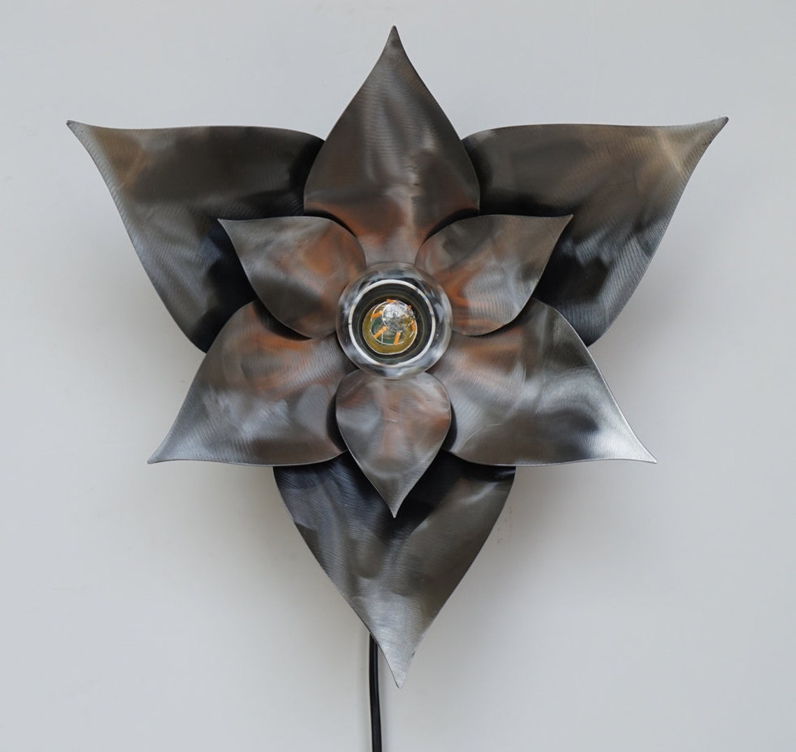 WALLFLOWER: Plug-in Wall Lamp Industrial, Natural, Metal, Wall Lamp ...
