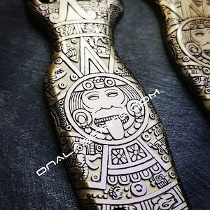 Spyderco Shaman Aztec Calendar NEW Relief Engraving Style - Etsy