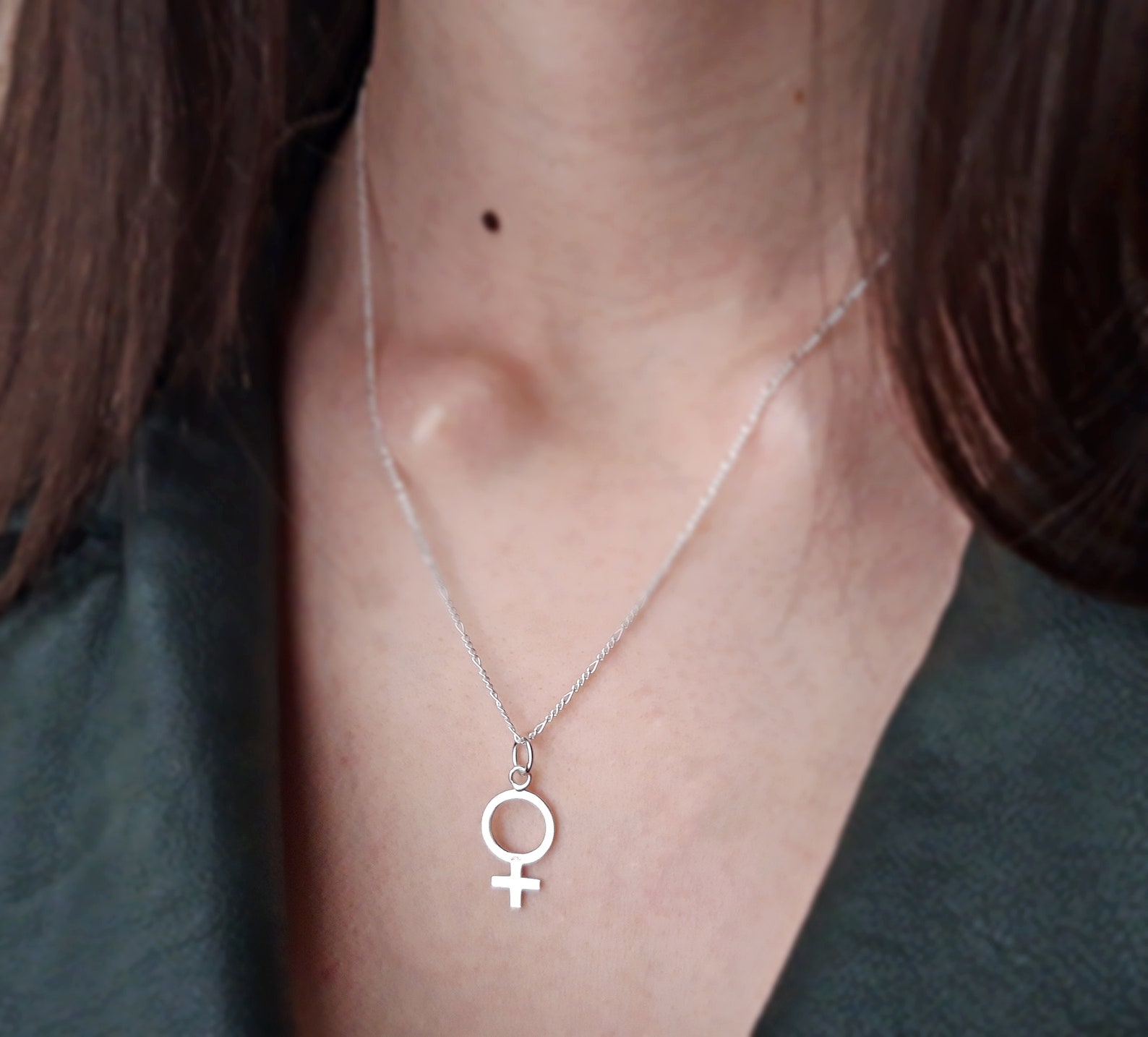 Collar del símbolo de venus joyería feminista colgante - Etsy España