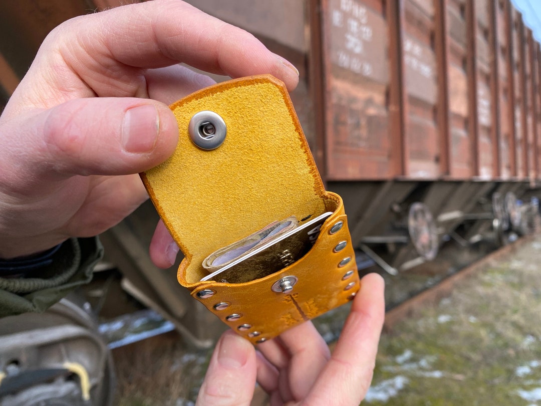 Wallet Custom Embossing, Leather Cardholder With Embossing ...