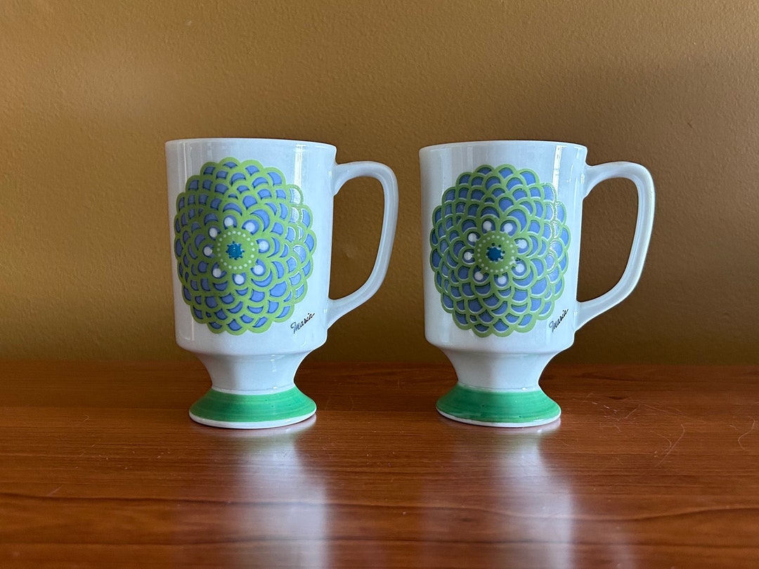 Vtg Arnart Smug Mug / Maria Picasso Pedestal Mug Pair / Pair of Smug ...