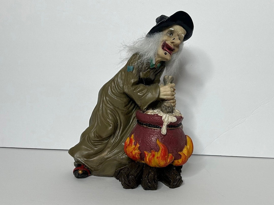 Vtg Halloween Cauldron Witch Figure Figurine 9.5” Resin Figure ...