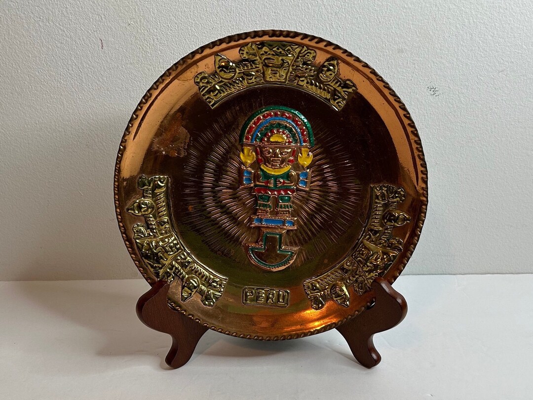 Peruvian Hammered Aluminum Tumi Plate / Vintage Peru Luck Souvenir ...