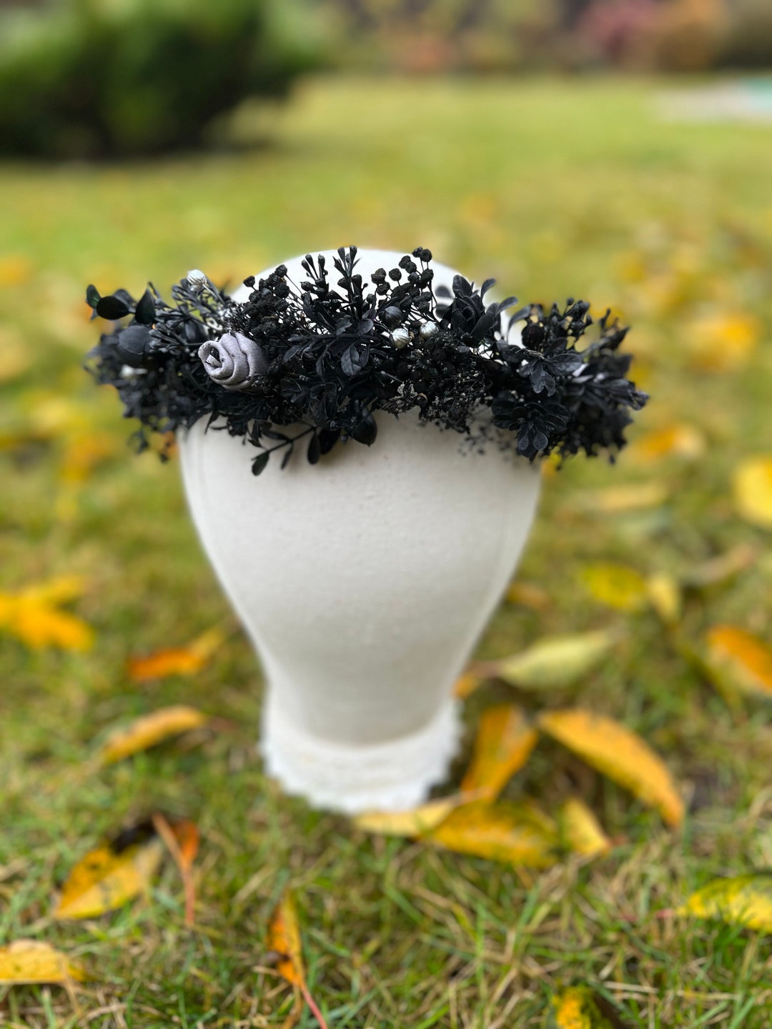 Black Gothic Wedding Crown: Spooky Halloween Headpiece, Horror-themed ...