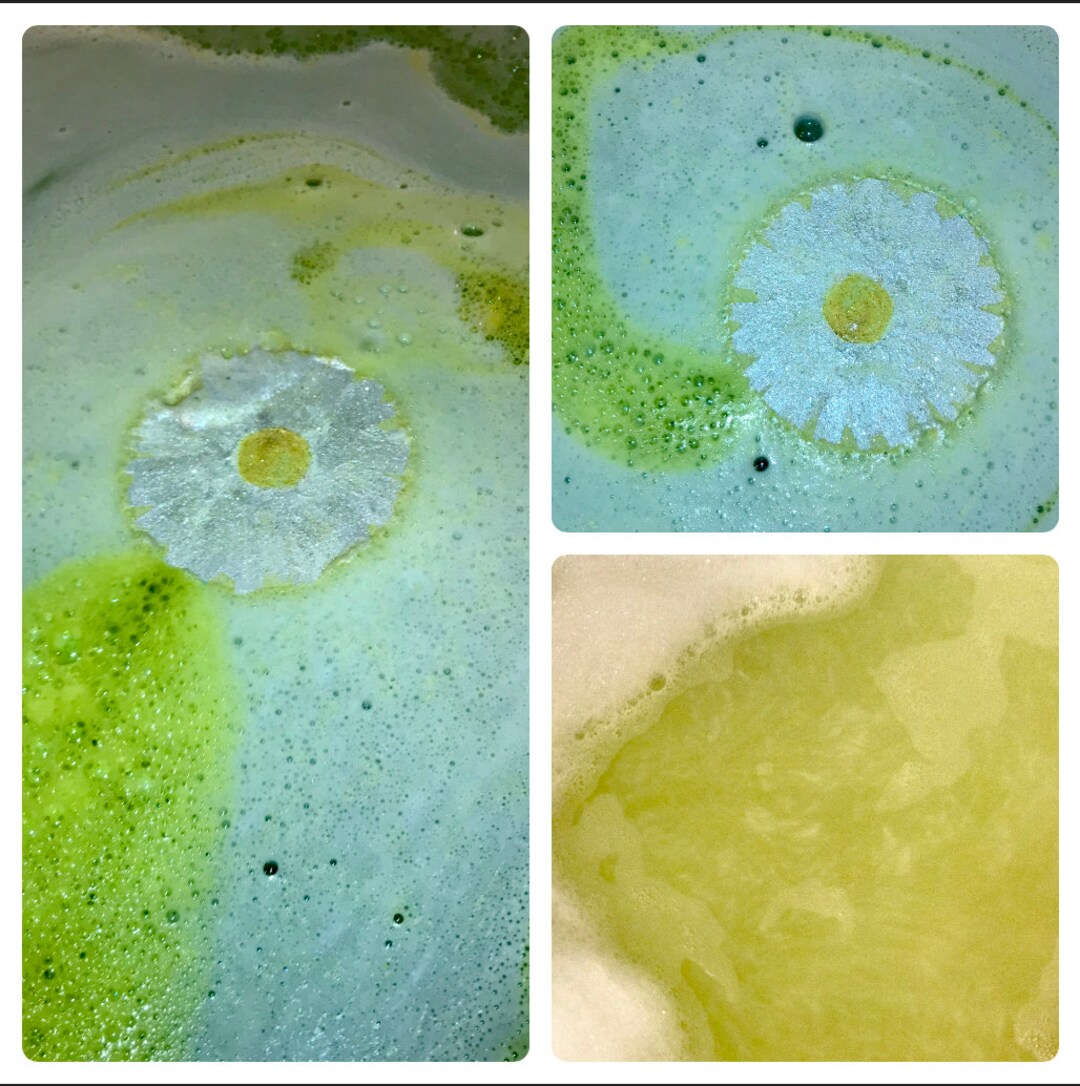 The Pearlescent Daisy Bath Bomb - Etsy
