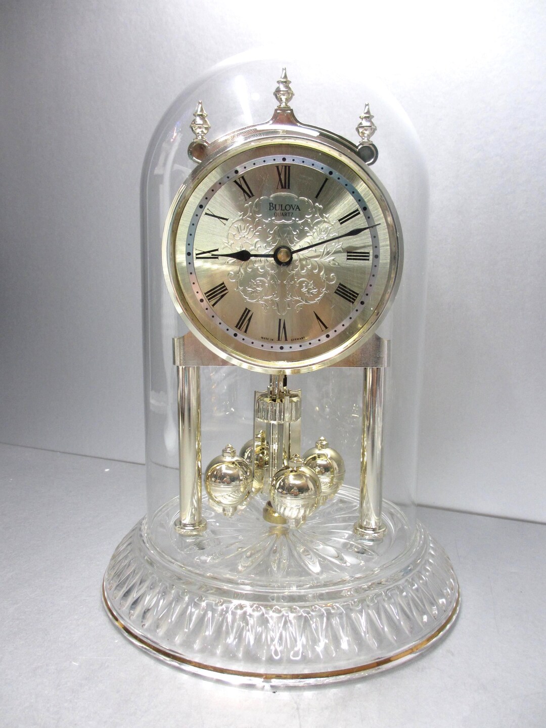 Vintage Bulova Quartz Dome Clock Made in Germany NON WORKING Glass Base ...