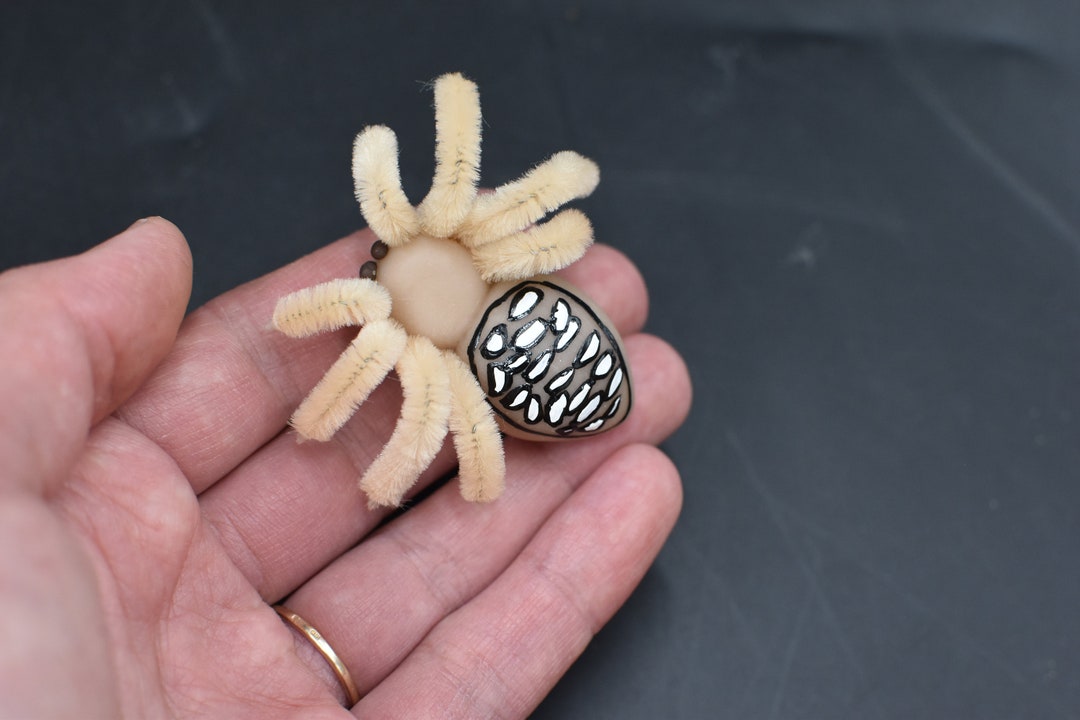 Cold Porcelain Spider Brooch: Fantasy Halloween Pin - Etsy