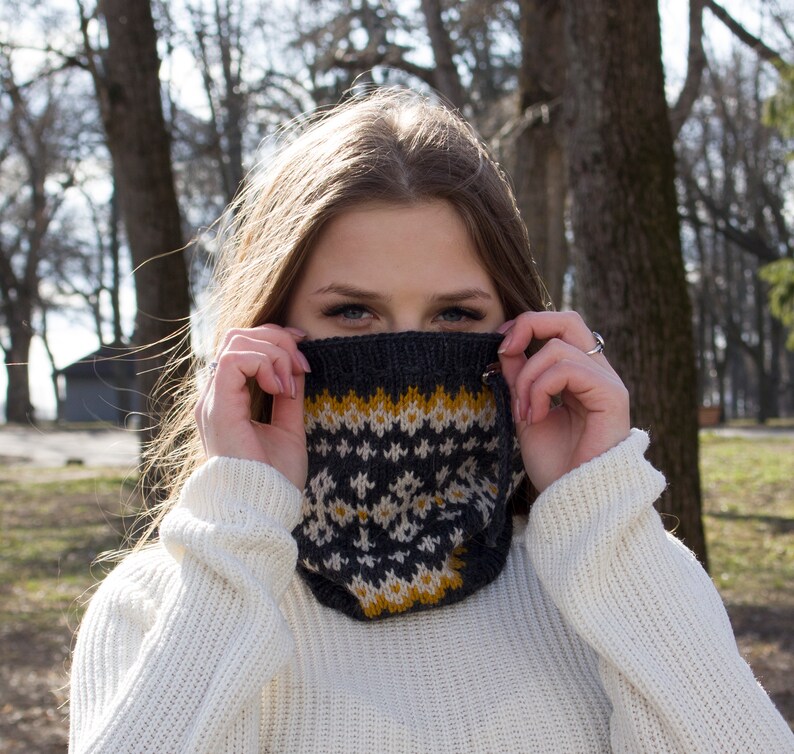 KNITTING PATTERN PDF Fair Isle Cowl Pattern Ponytail Hat - Etsy