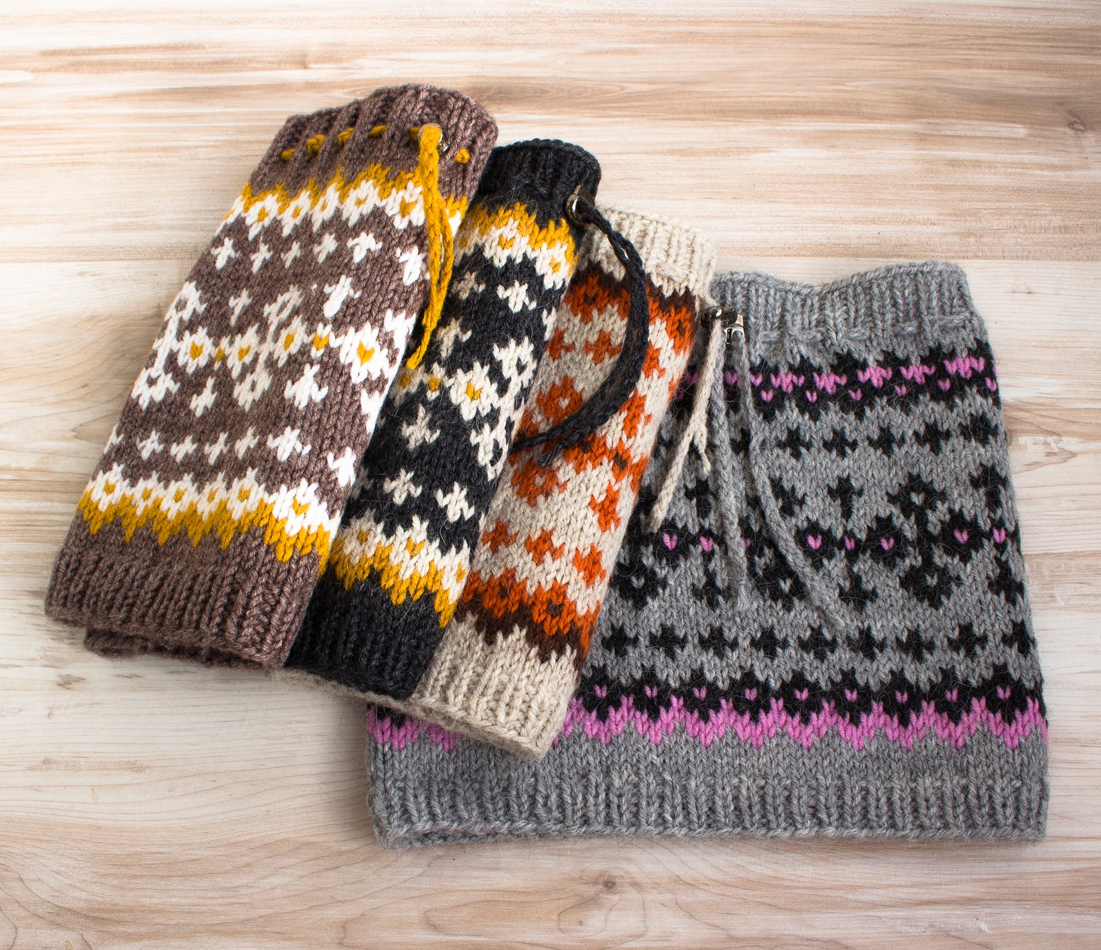 KNITTING PATTERN PDF Fair Isle Cowl Pattern Ponytail Hat | Etsy