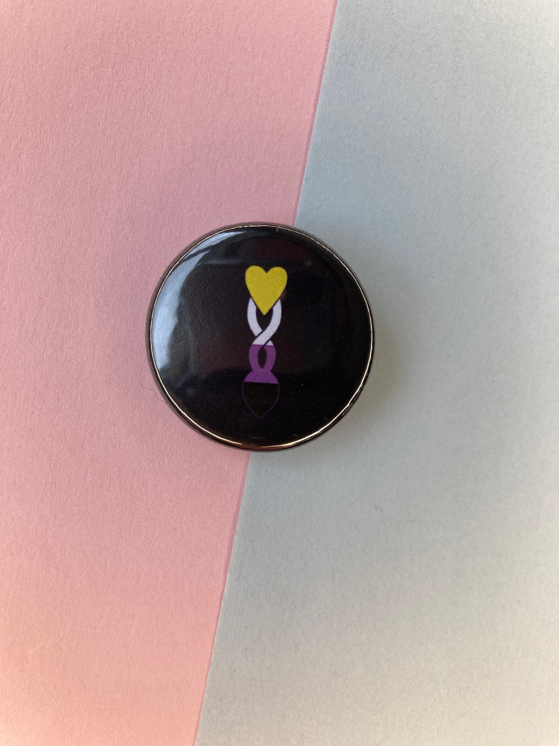 LGBTQ Pride Welsh Love Spoon Badge / Bathodyn Llwy Gariad - Etsy