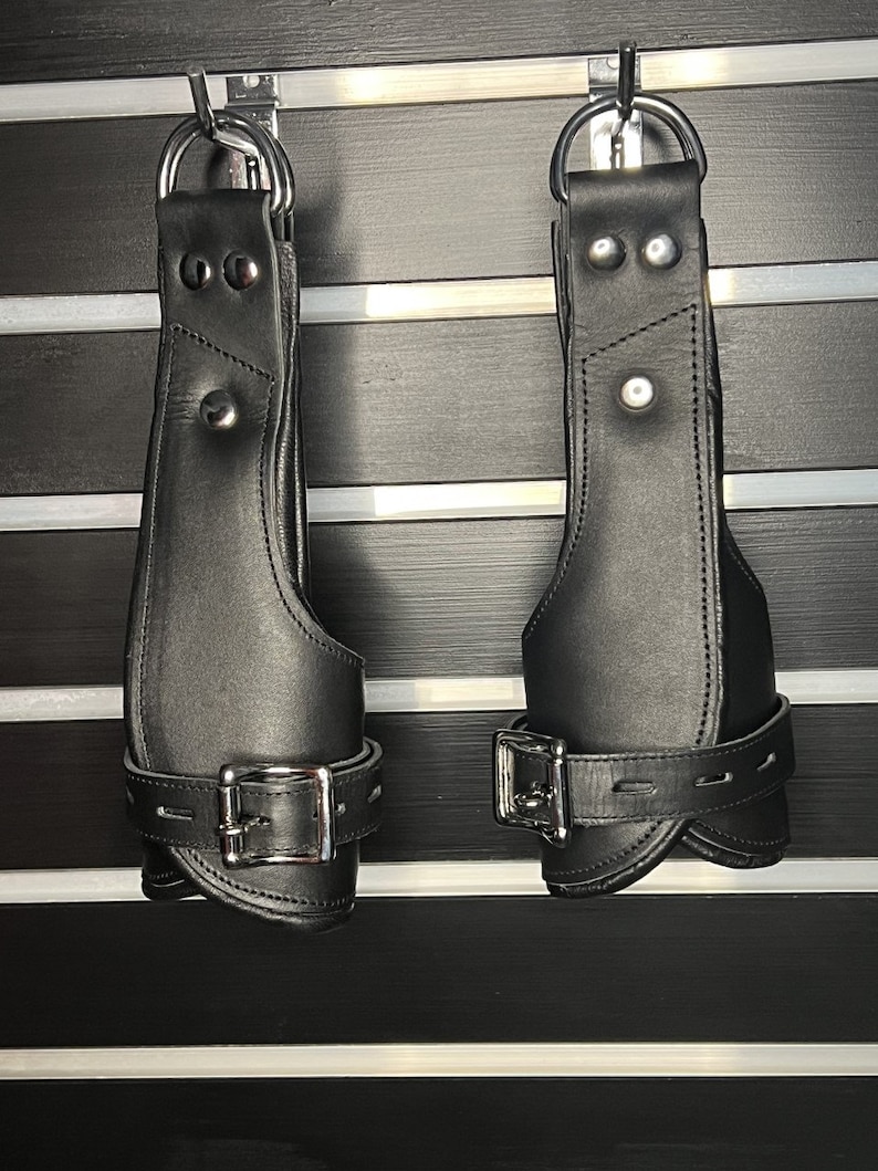 Suspension Cuffs Padded Leather Restraints Locking Buckle Bondage Wrist ...