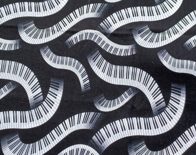 Remnant 34 in X 42 In, Keyboard Fabric in Black and White 100% Cotton ...