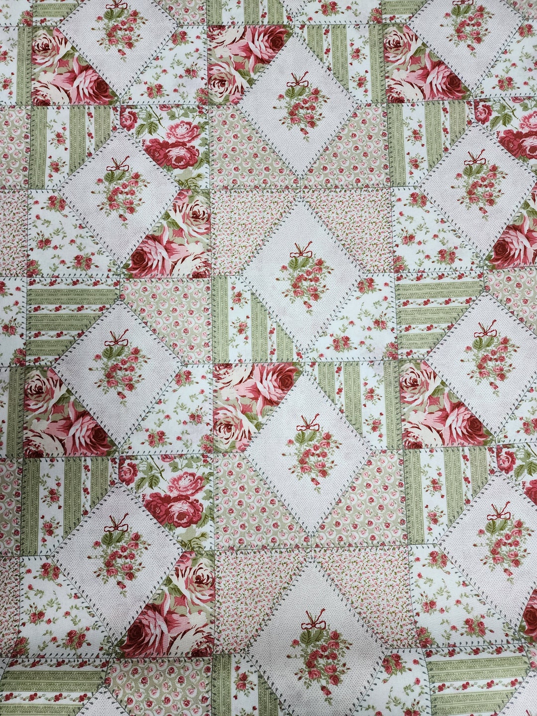 Vintage Looking Red Pink Roses Patchwork, 100% Cotton - Etsy