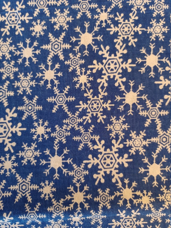 1/2 Yard Christmas Fabric Blue With White Snow Flakes100% - Etsy