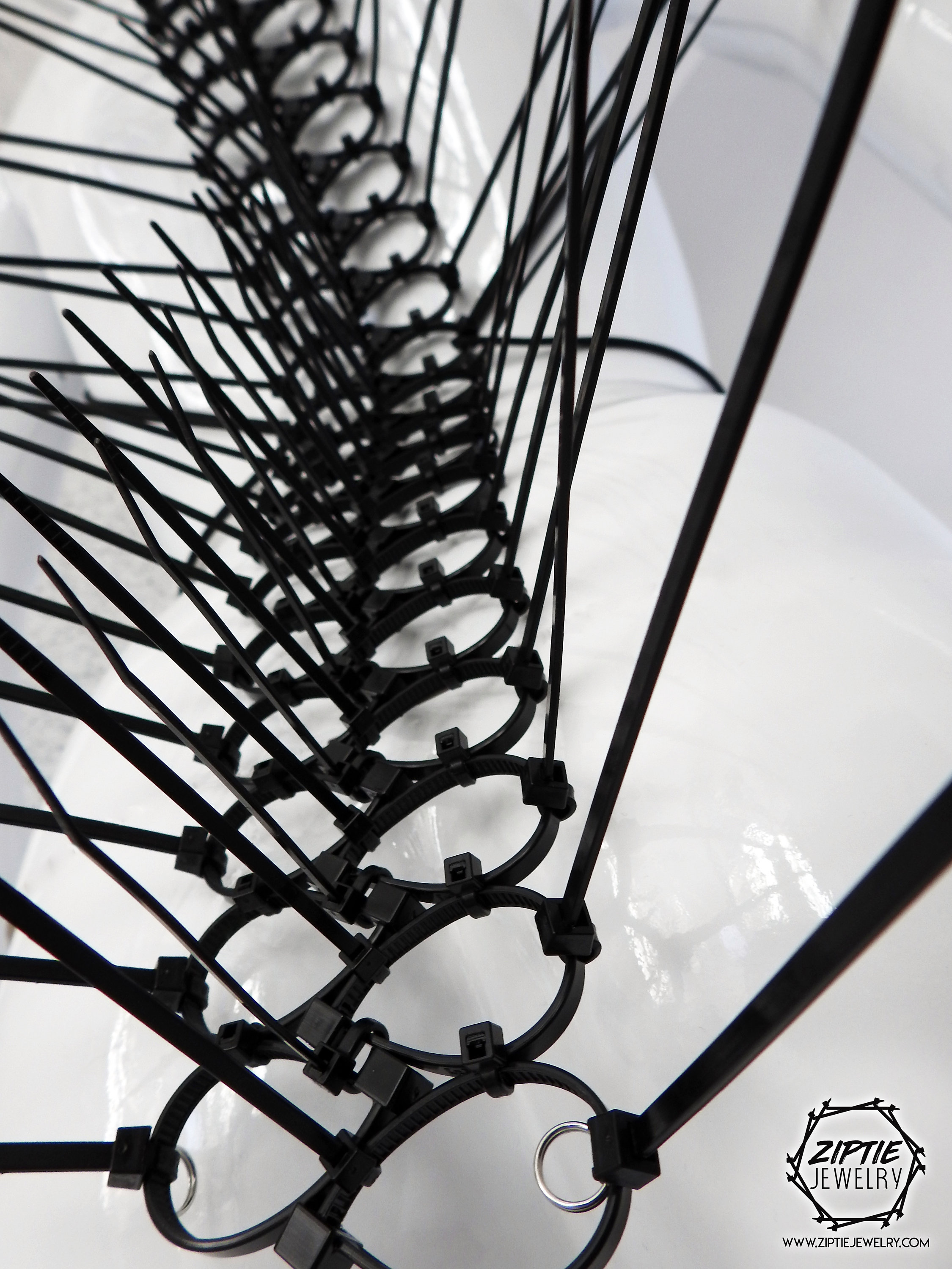 Spike Costume Spine / Zip Tie Cosplay Spine / Spinebone Armour - Etsy