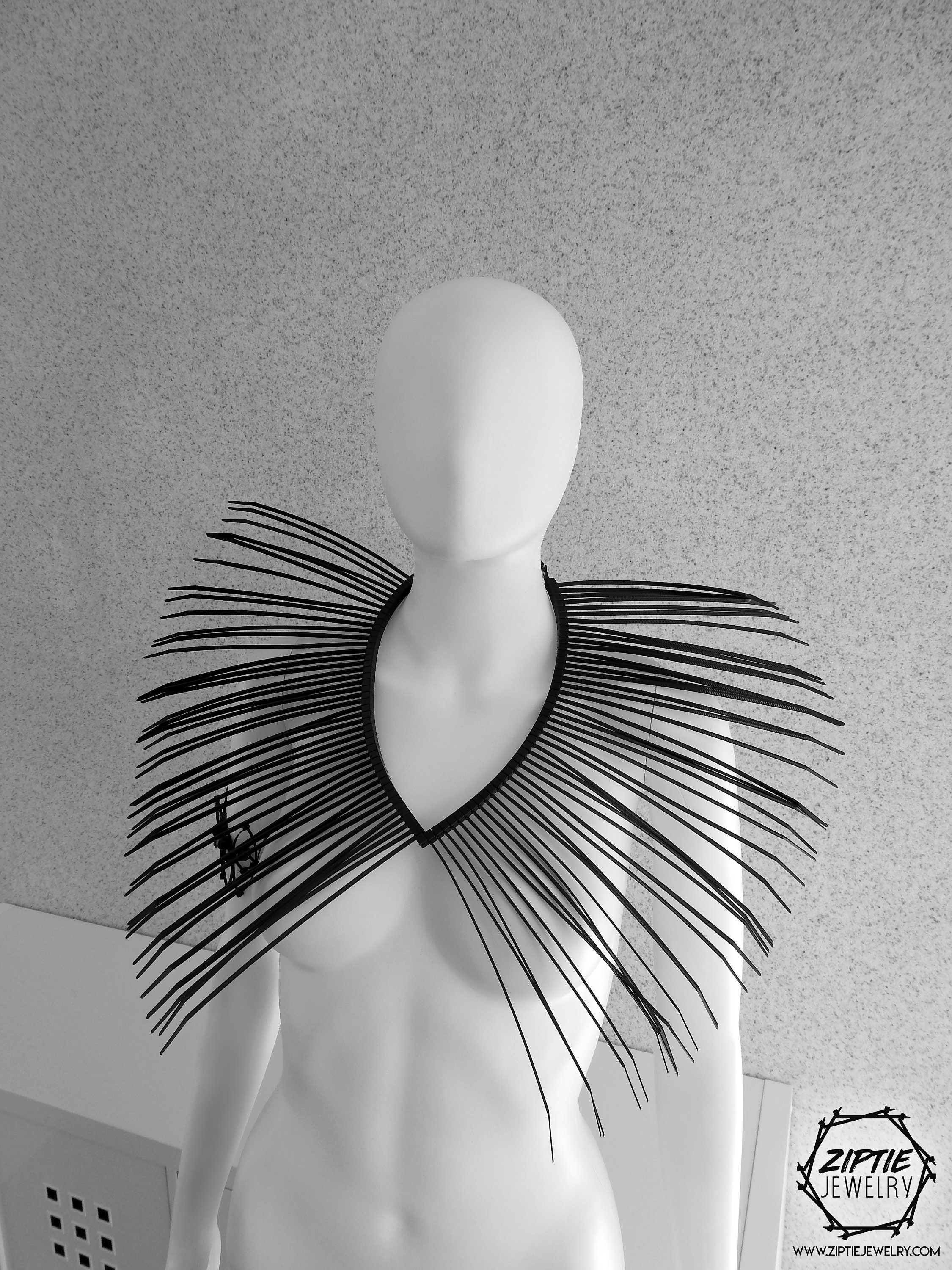 Spike Shoulder Wrap / Black Shoulder Piece / Black Spike Costume / Zip ...