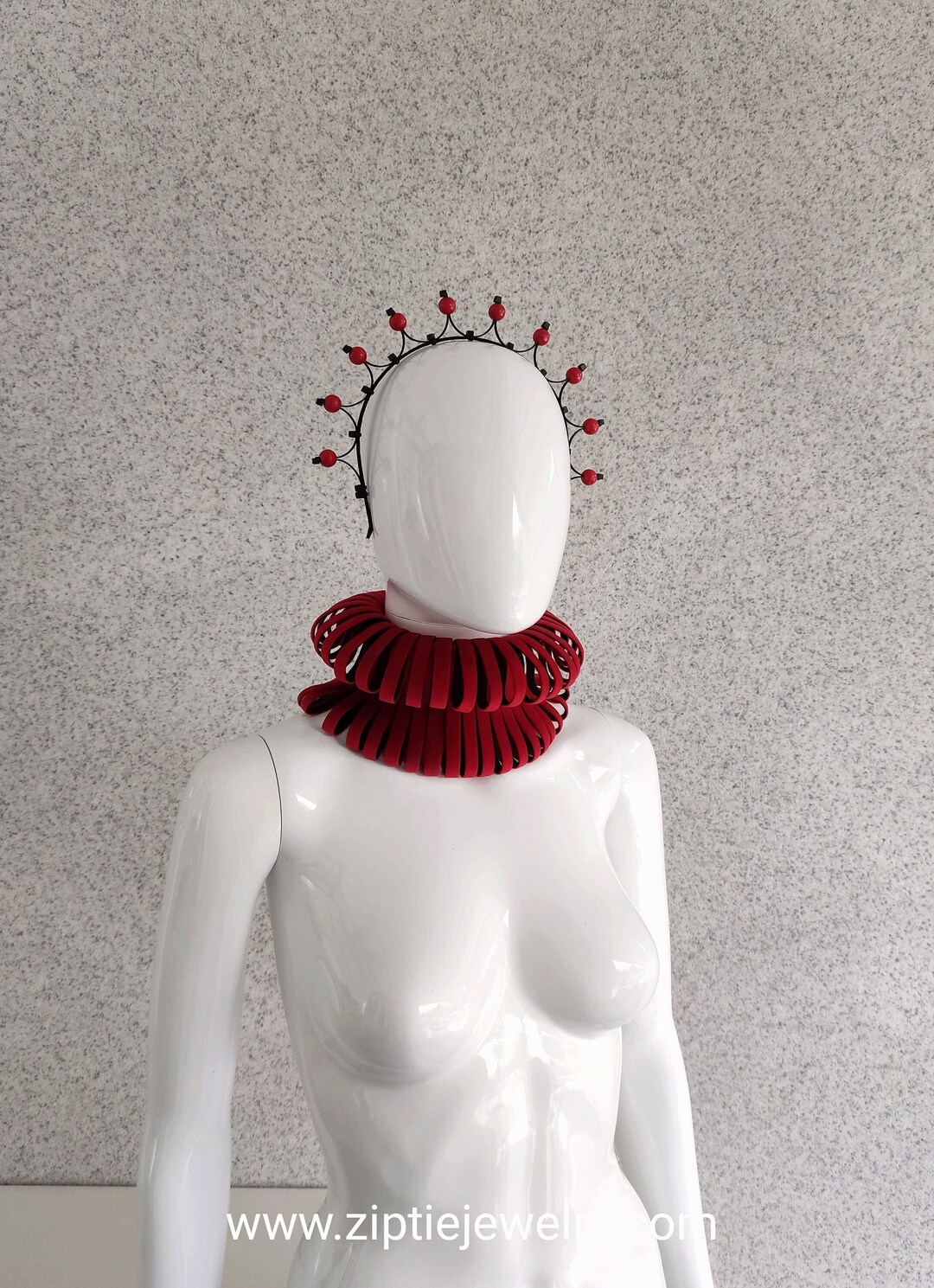 Red Fringe Velvet Choker Collar / Crown / Bib Necklace / Elegant Neck ...