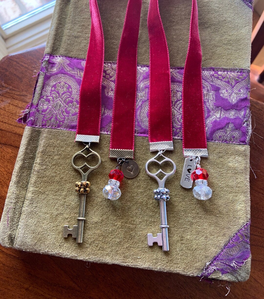 Valentine Red Velvet Ribbon Bookmark With Charms Unique Wedding Gift ...