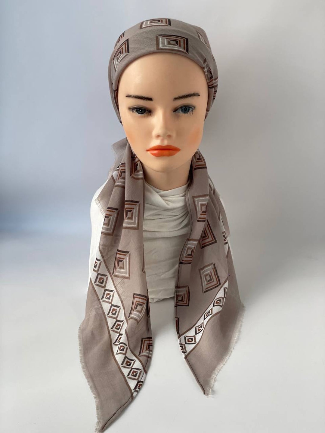 Cute Summer Pre-tied Headscarf in Grey and Pink Colors. Tichel ...