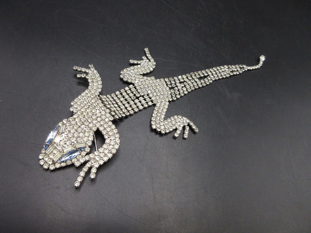 Amazing Dominique Rhinestone Large Lizard Pin Brooch Blue Eyes Designer ...