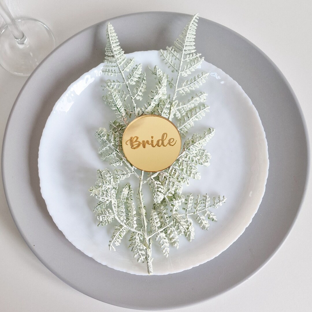 Personalised Wedding Name Places Circle, Acrylic Name Place Cards ...
