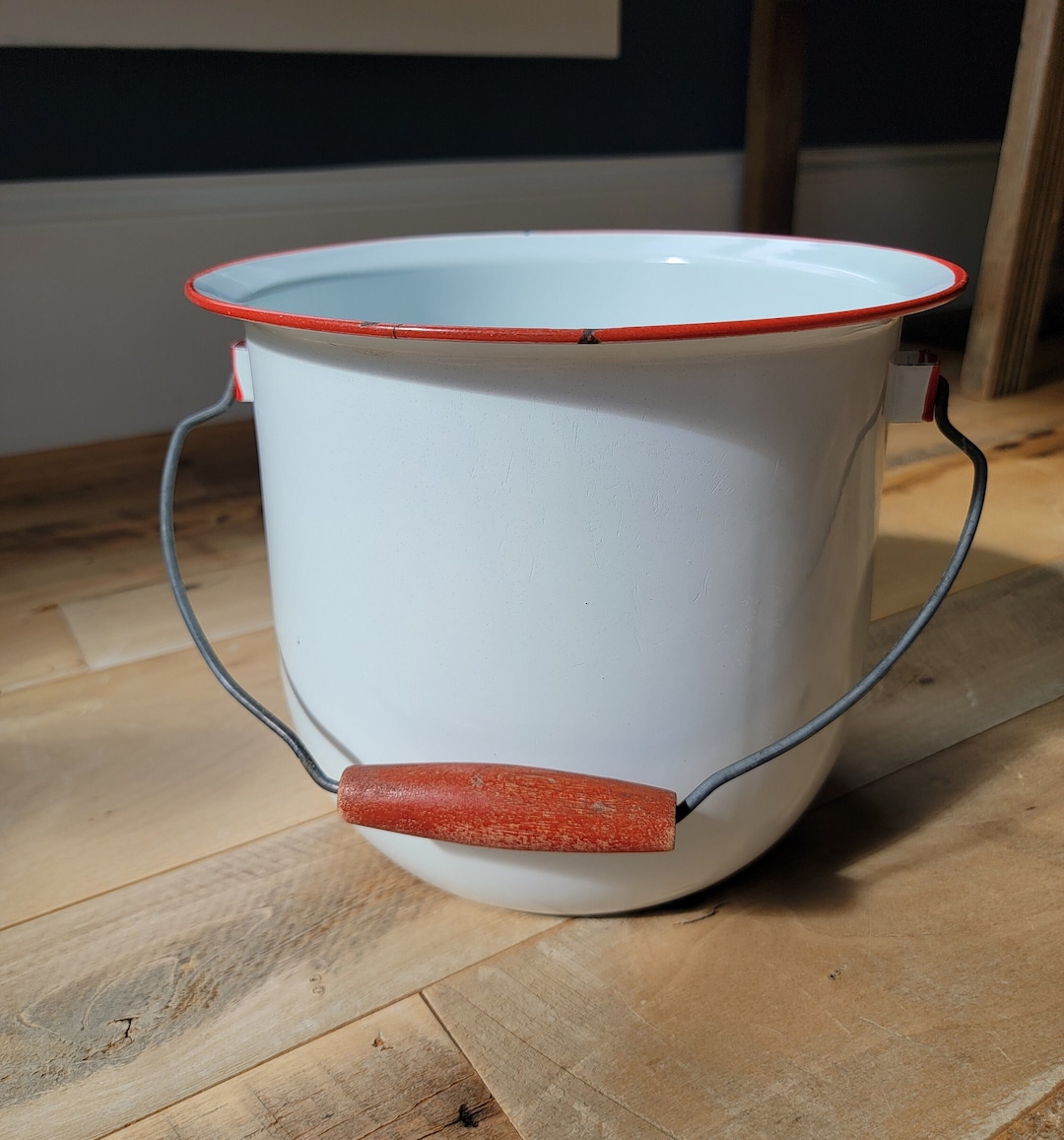 White Enamel Chamber Pot With Red Trim No Lid Enamel Planter Plant Pot ...
