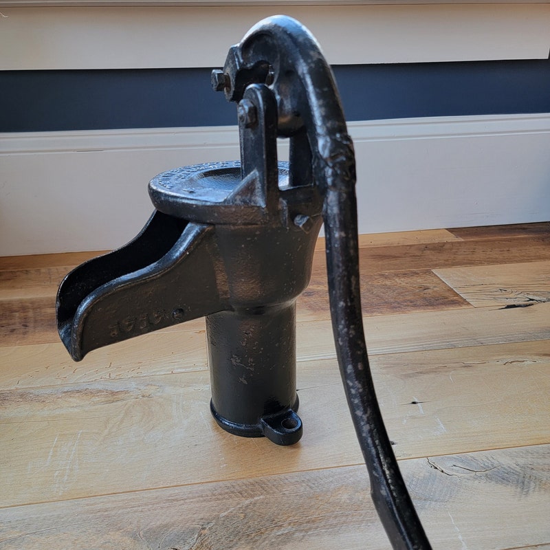 Antique Hand Water Pump - Etsy
