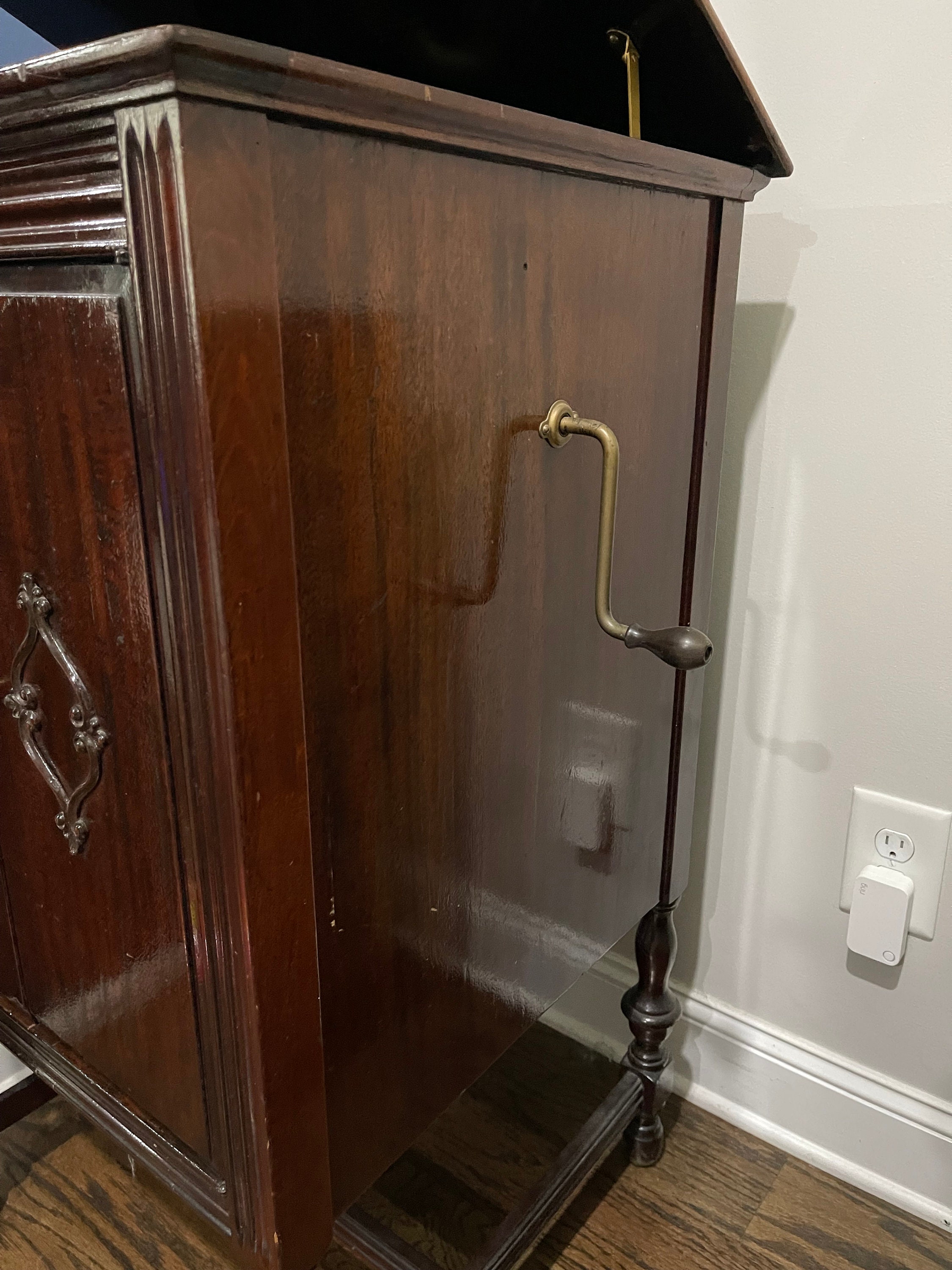 Brunswick 1923 Panatrope Exponential Type Record Player Functional ... Brunswick 1923 Panatrope Exponential Type Record Player Functional ...