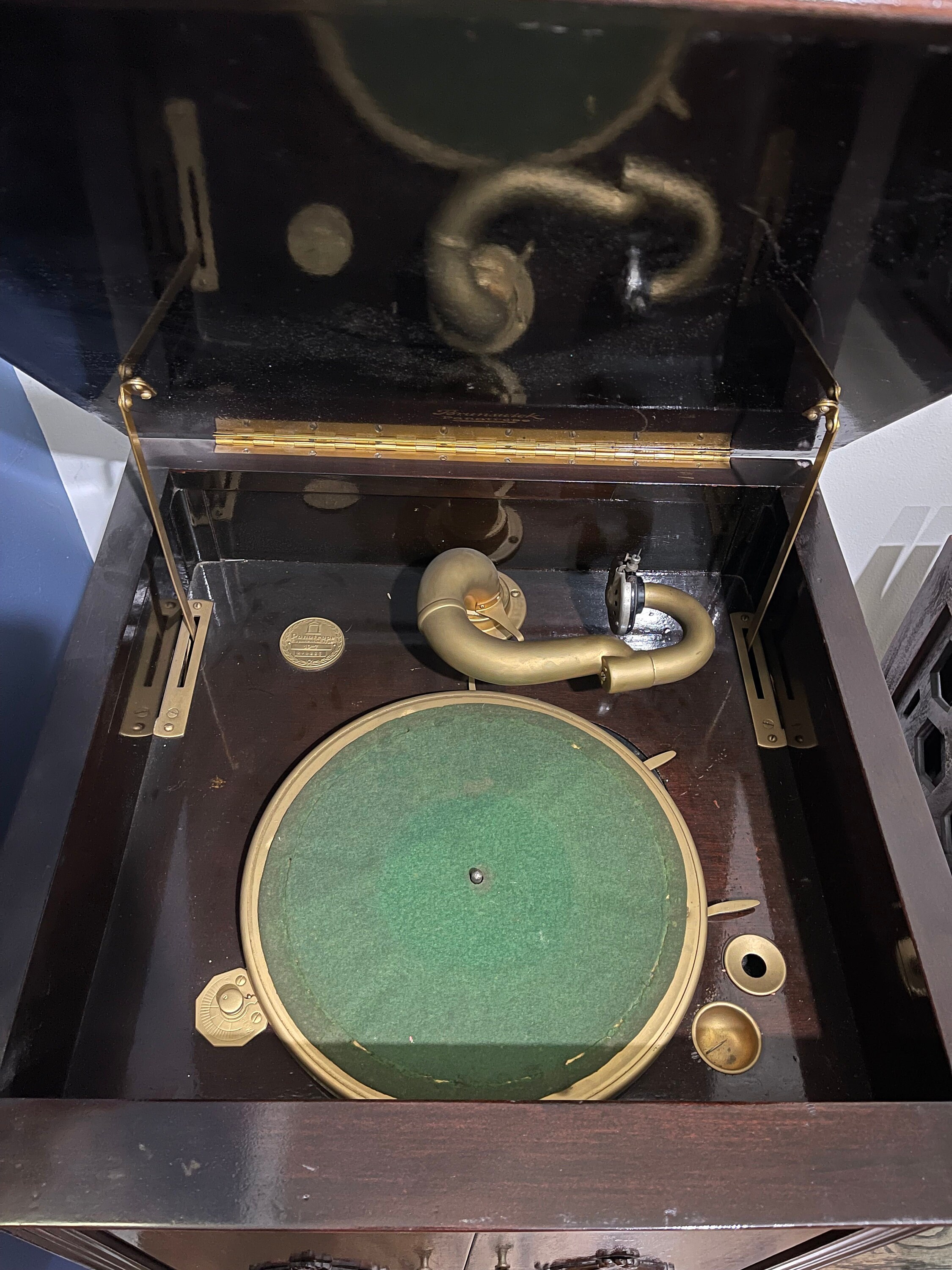 Brunswick 1923 Panatrope Exponential Type Record Player Functional ... Brunswick 1923 Panatrope Exponential Type Record Player Functional ...