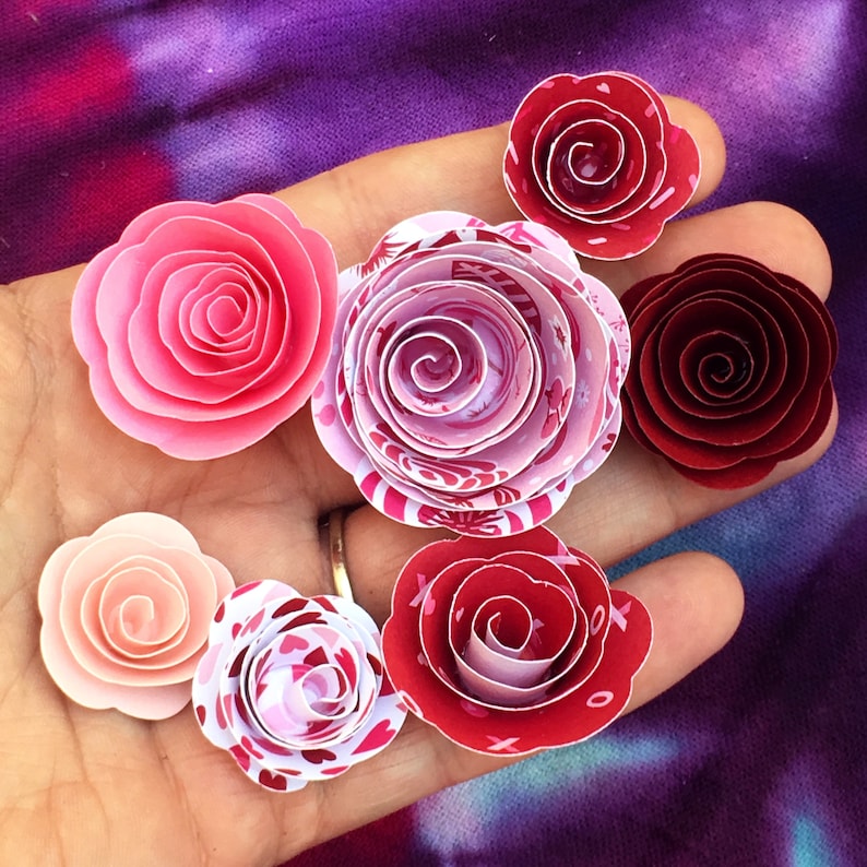 Paper Roses sweetheart Set of Pink and Red Paper - Etsy