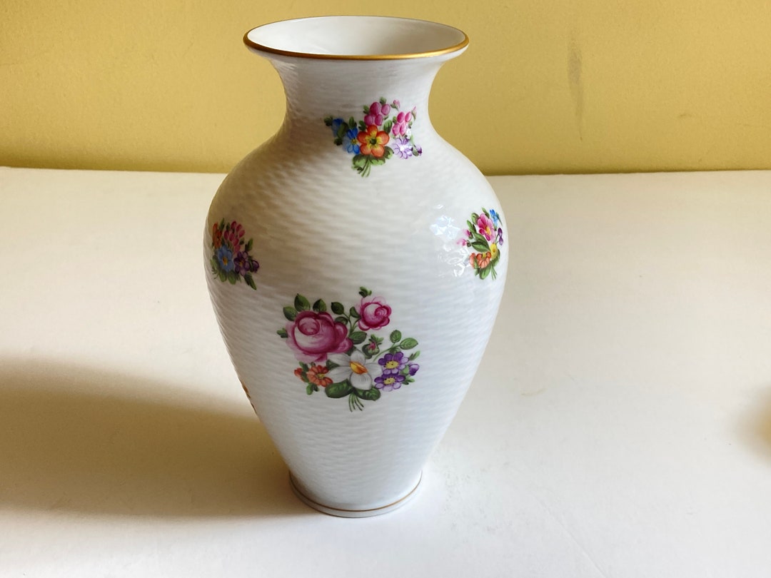 Large Herend bunch of Roses PBR Vase, No.6962 PBR, 24k Accents, 11'' T ...