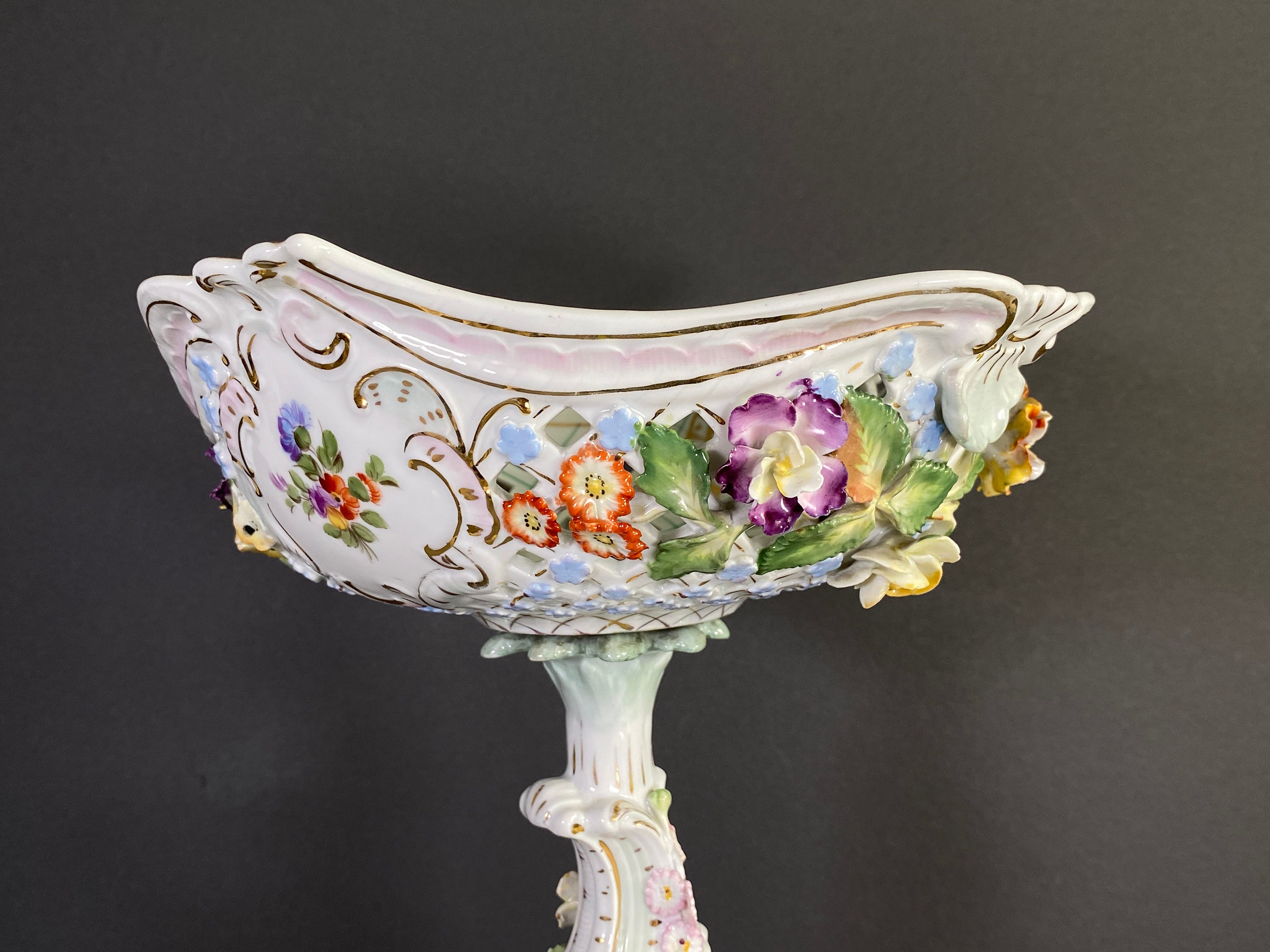 Carl Thieme Potschappel Dresden Porcelain Figural Centerpiece With ...