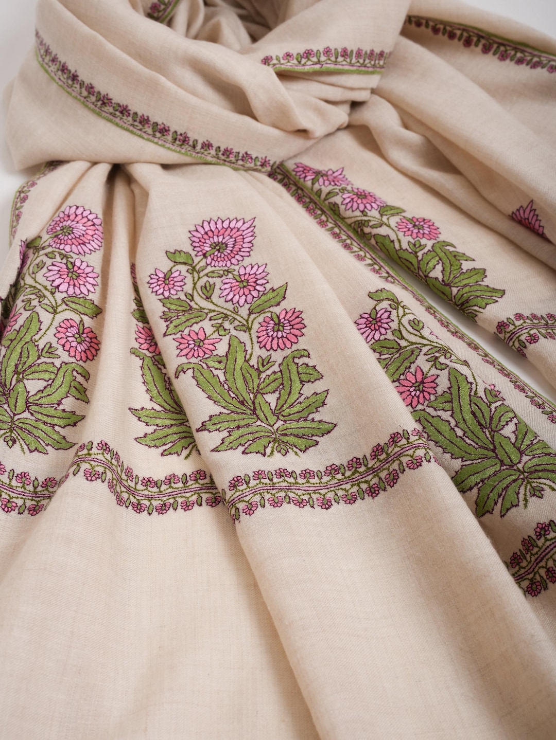 Mughal Motif Handwoven Pashmina Shawl - Etsy