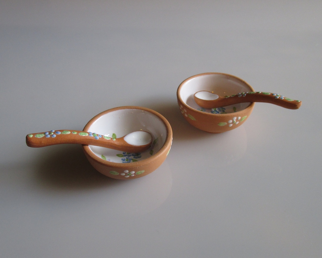 Ceramic Salt and Pepper Pottery Set, Cottagecore Pinch Pot Dispenser ...