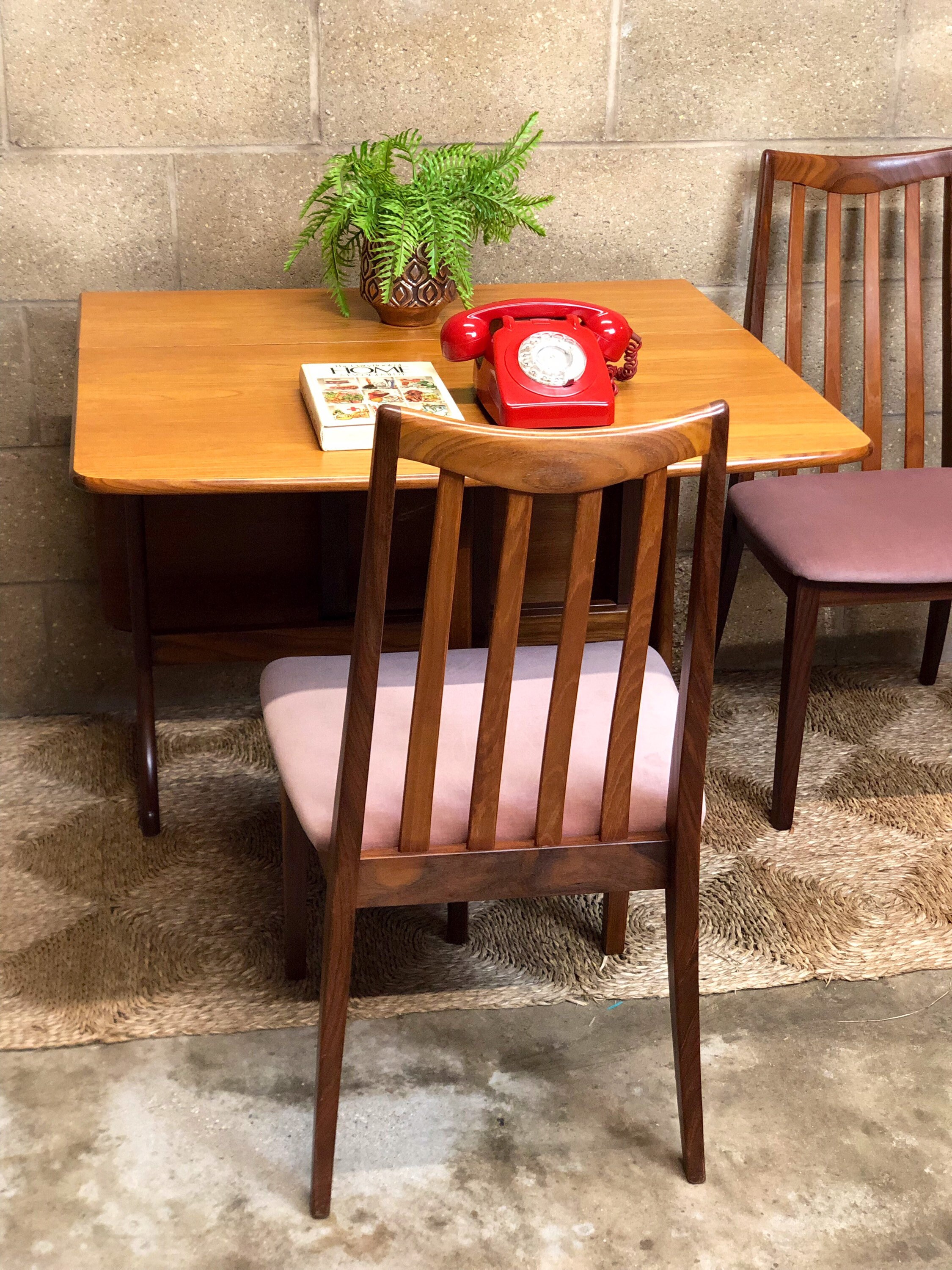 G Plan Fresco Gateleg Table with Four Chairs