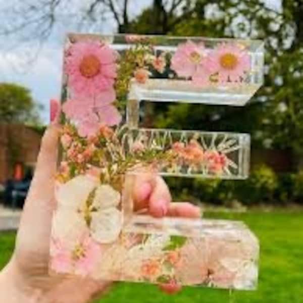 Resin Flower Lamp - Etsy