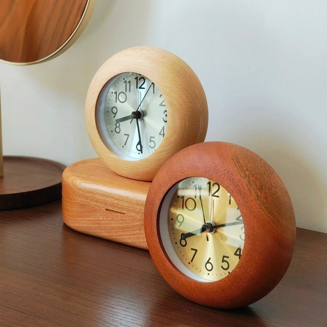 Solid Wood Desk & Table Analog Alarm Clock and Silent Circle Clocks ...