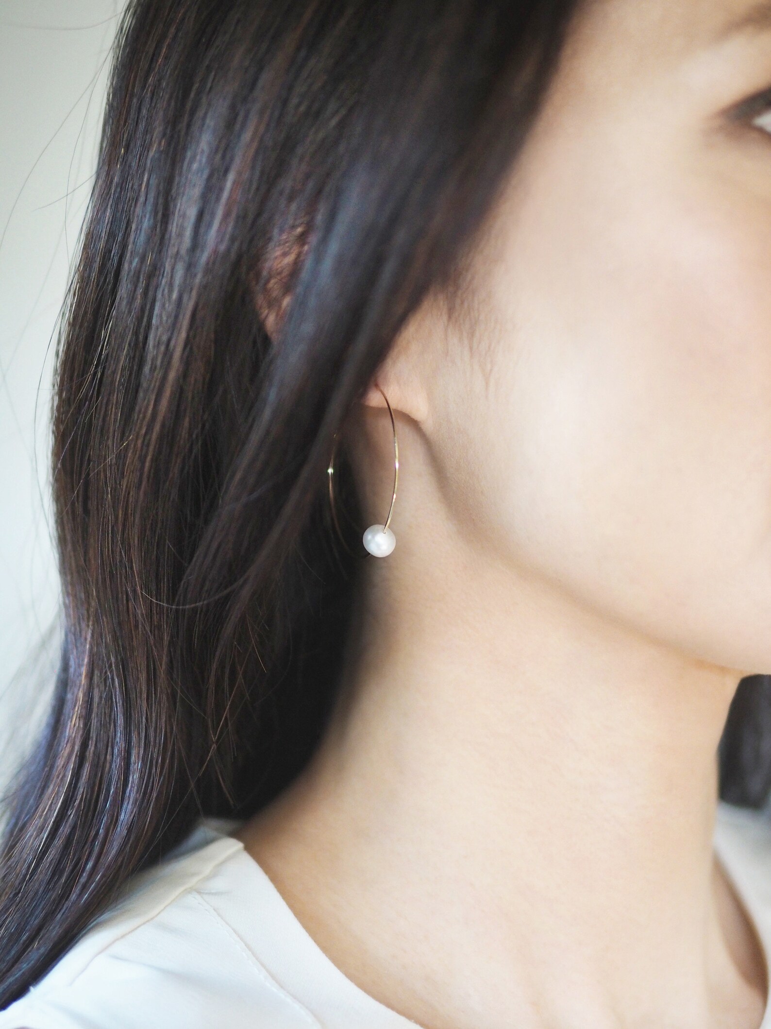 ESTHER Pearl Hoop Earrings Gold Hoop Earrings Freshwater - Etsy