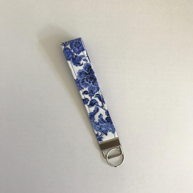 Lululemon Keychain - Etsy