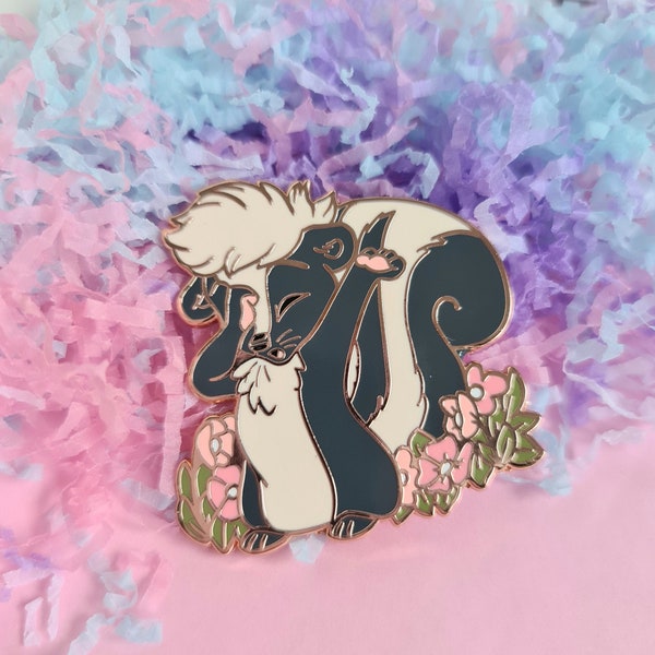 Skunk Pin - Etsy