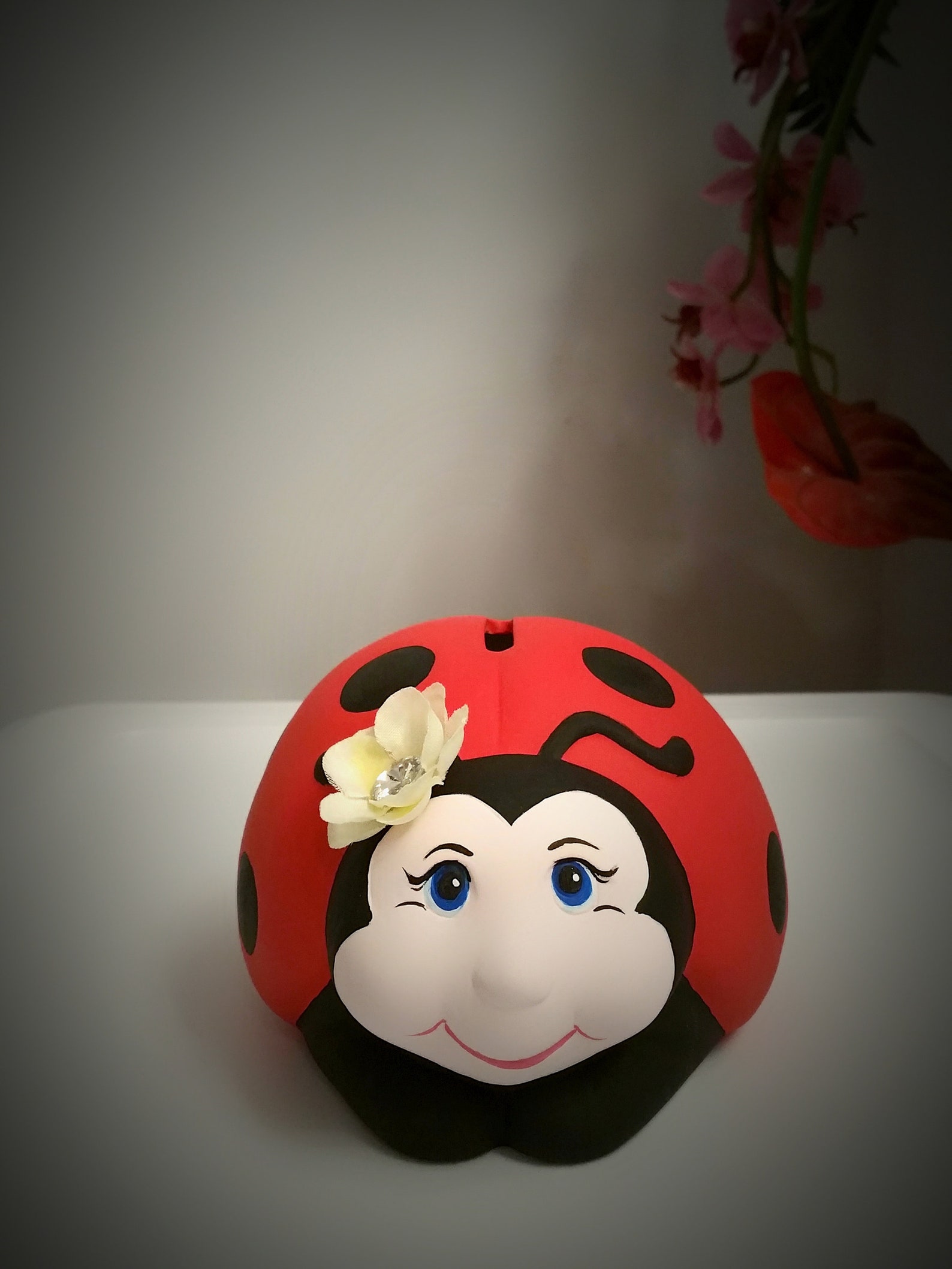 Personalized Ladybug Piggy Bank, Hand-painted Baby Gift - Etsy