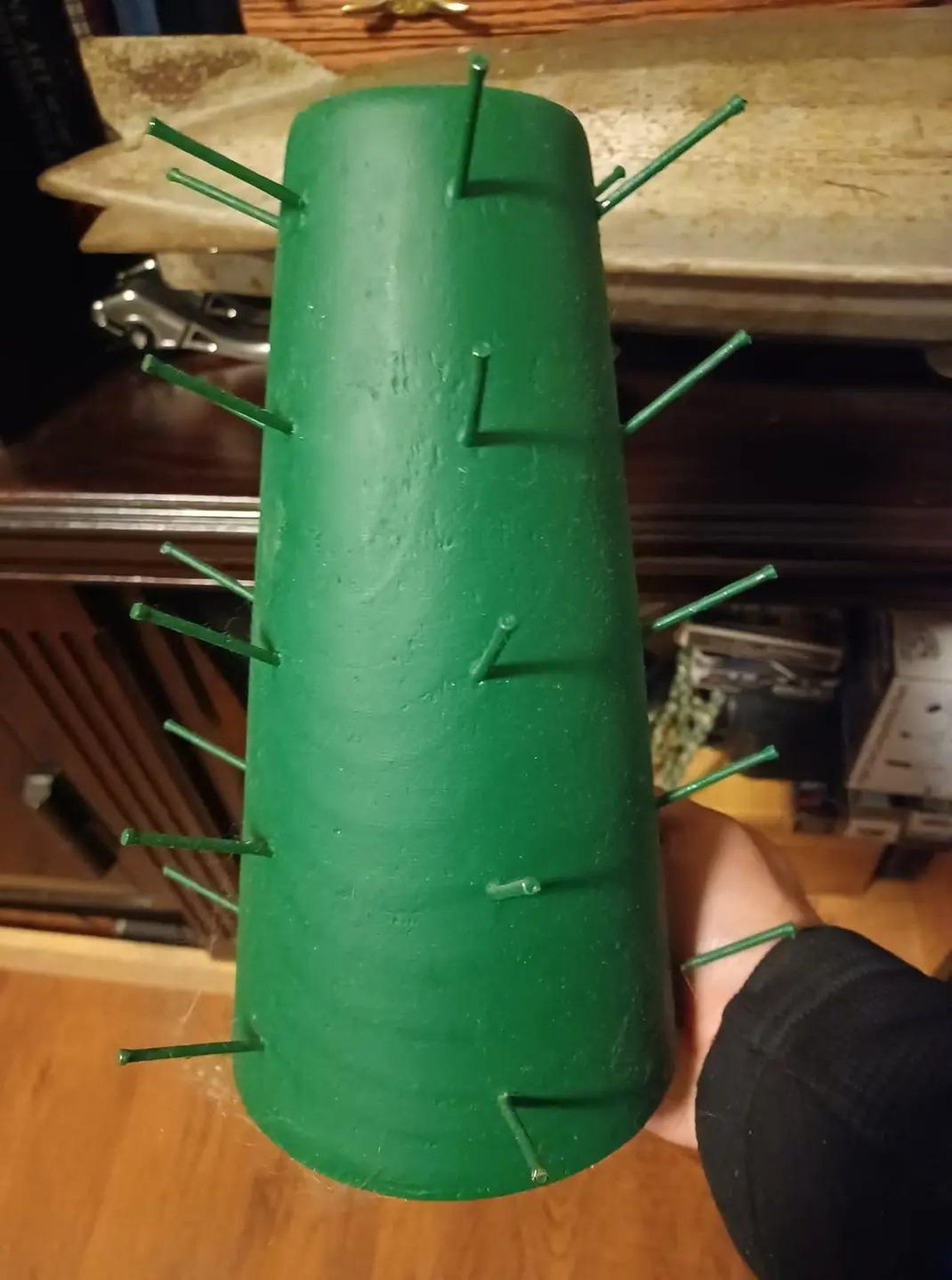 Colonial Williamsburg Christmas Apple Cone Pineapple 1700's 18th ...