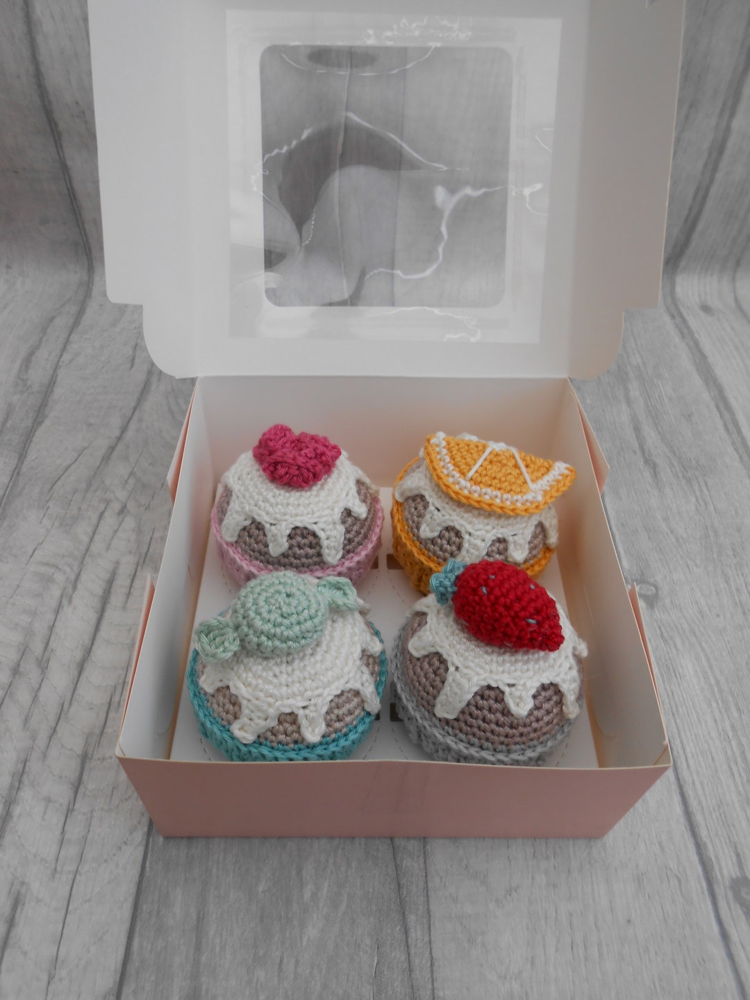 Crochet Cupcakes - Crochet Yarn Sweet Cute Cupcake Cake Wedding Favours ...